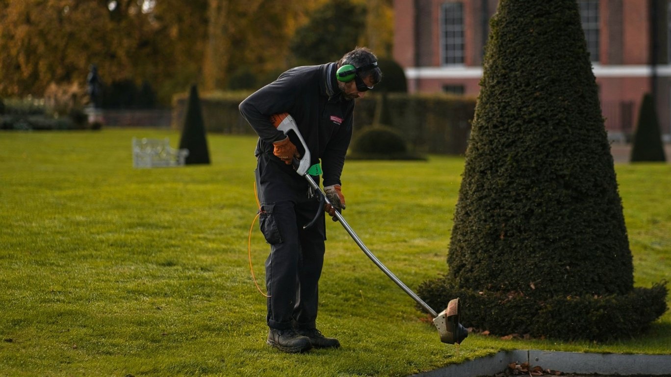 Level 2 Horticulture & Landscape Construction Apprenticeship Standard